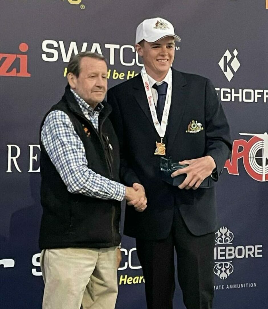 Chatham Colt - A Gun of a Teddy - Tambo Teddies